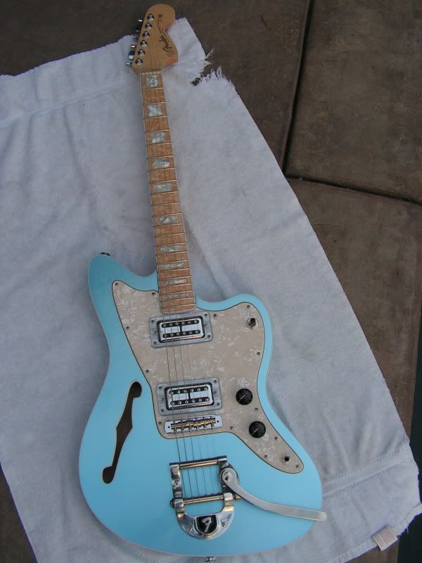 Semi-hollow double bound Jazzmaster. (Finished pics pg. 8) - Page 8 ...