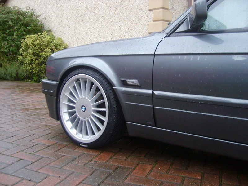 325i sport - E30 Zone