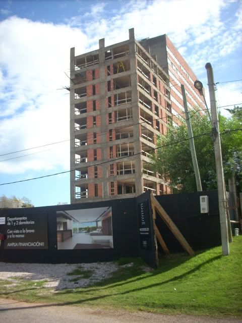 PUNTA DEL ESTE | Torre Tamaro | 12p | F | SkyscraperCity Forum