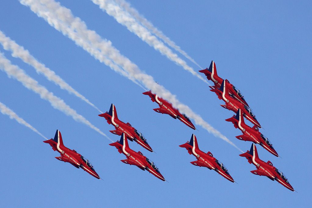 Red Arrows 9-ship @ Coningsby - UK Airshow Review Forums