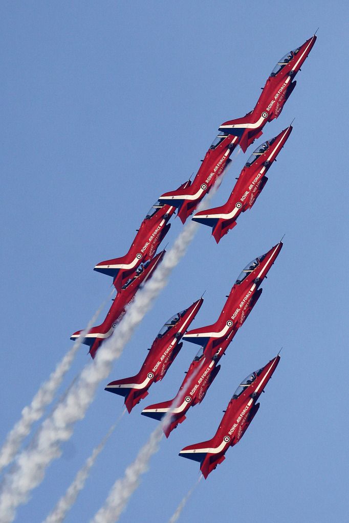 Red Arrows 9-ship @ Coningsby - UK Airshow Review Forums