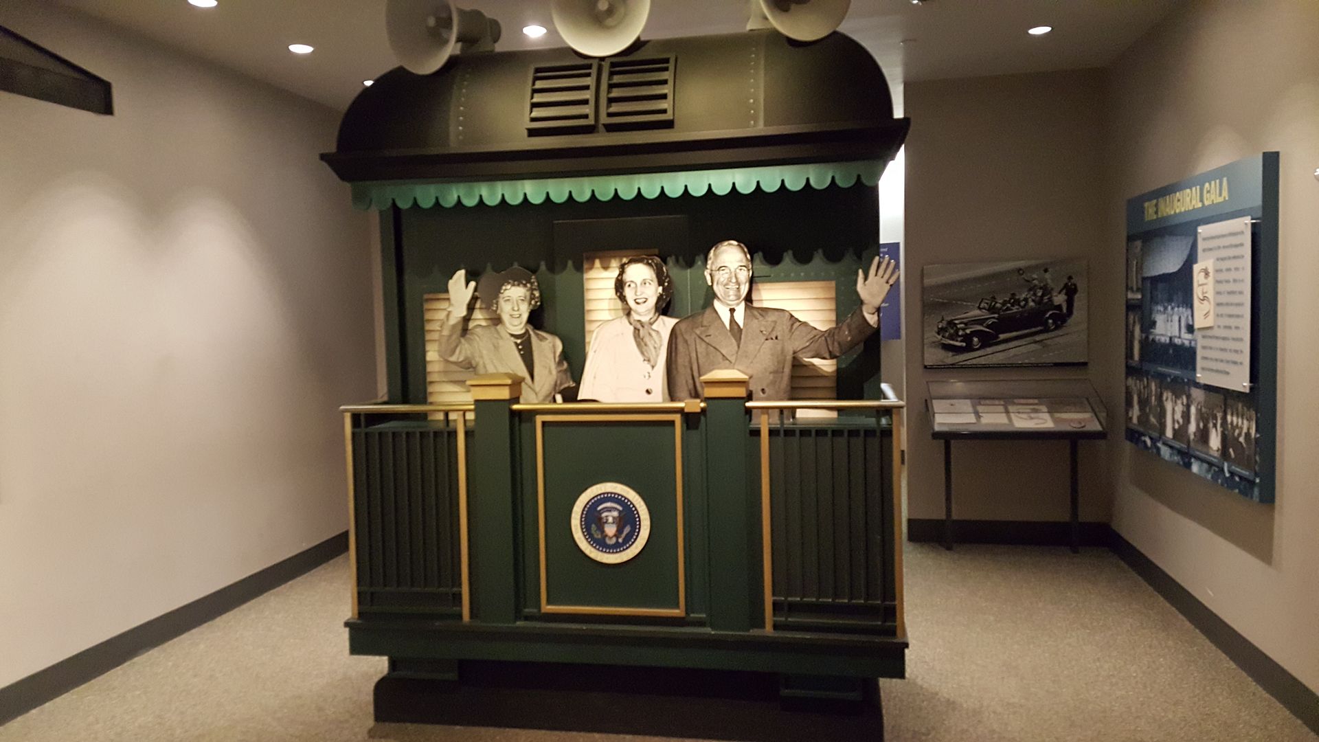 Harry S. Truman Presidential Library and Museum - Lots of pics ...