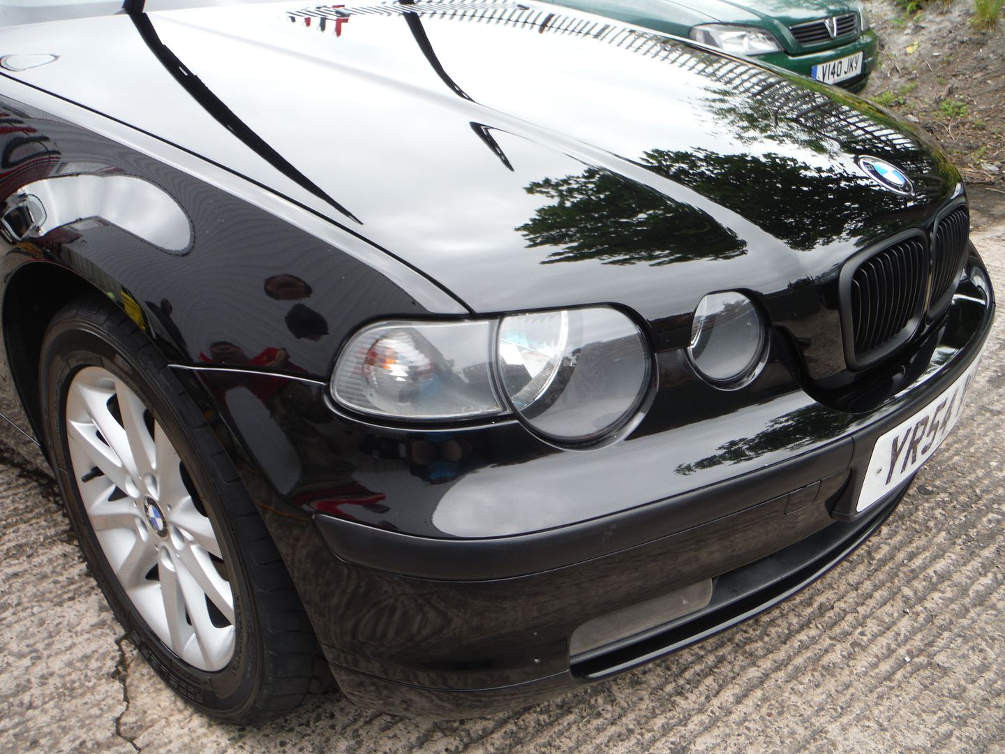 BMW E46 320 Compact in Black....Bit of a freshen up..... | Detailing ...