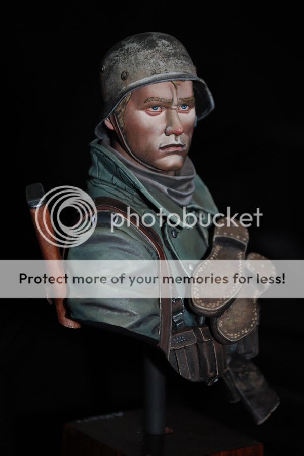 Young WWII Eastern Front German Bust | planetFigure | Miniatures