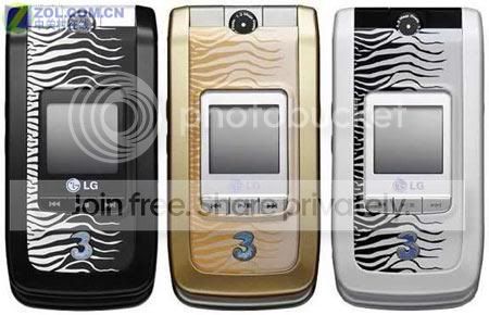 Celebrities and Their Cell Phones | Page 8 | the Fashion Spot