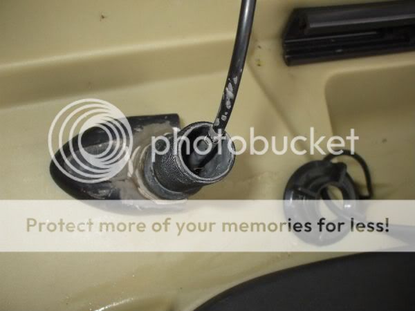 HOW TO: Scupper hole transducer mounting | Chicago Fishing Forum