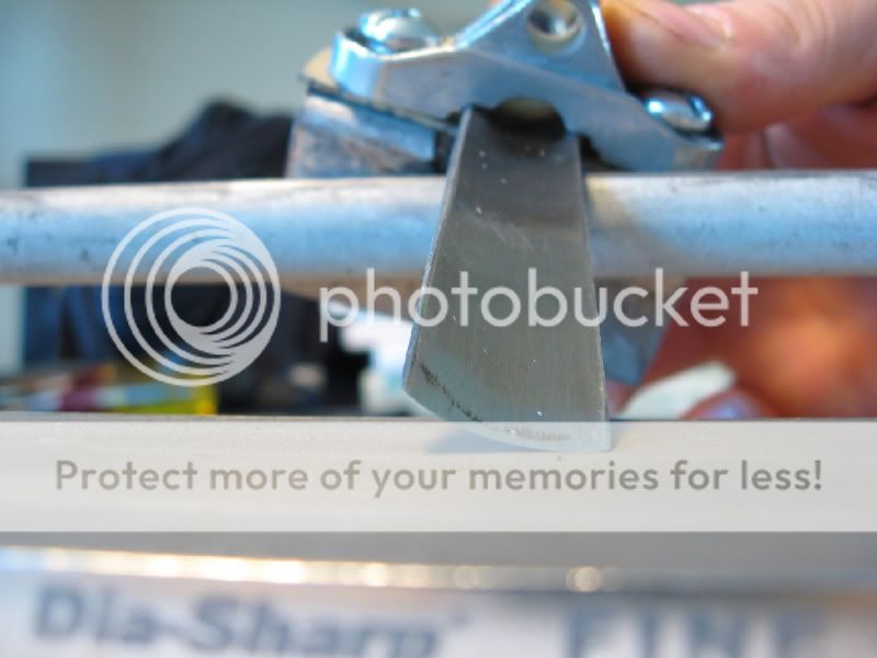 Gouge hand sharpening Jig Pt. 2 - Woodcarving Illustrated