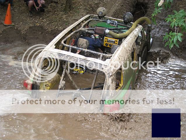 Modified Hummer driving underwater | Toyota FJ Cruiser Forum