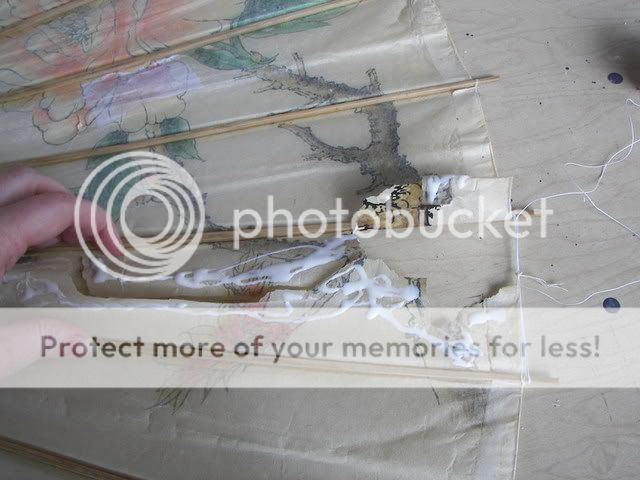 Project: Repairing a damaged paper parasol: labricoleuse — LiveJournal