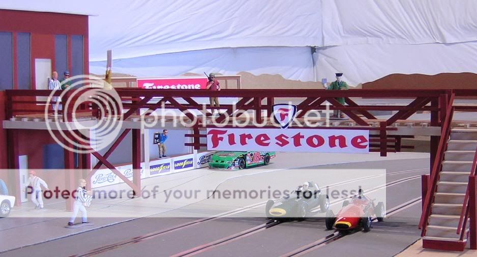 Scratchbuilt pit building and pedestrian bridge | SlotForum