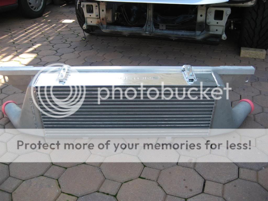 Black Intercoolers Mythbusted, blew my mind. : r/cars