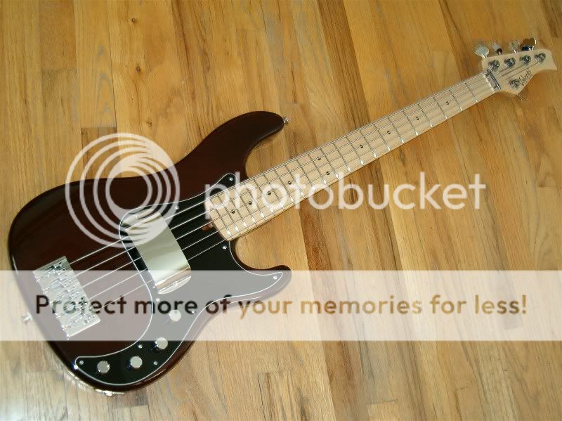 who makes a 5 string p-bass - Bass Guitar - Harmony Central