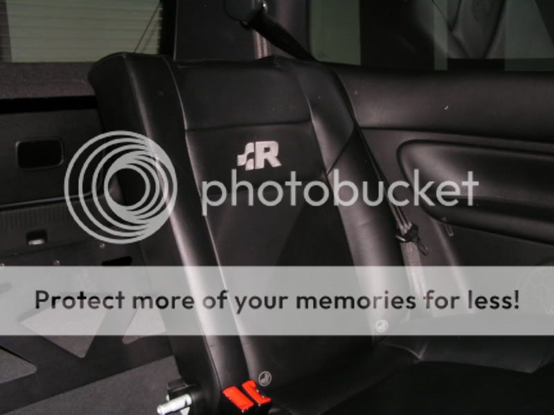 R32 rear seats. | VW Vortex - Volkswagen Forum