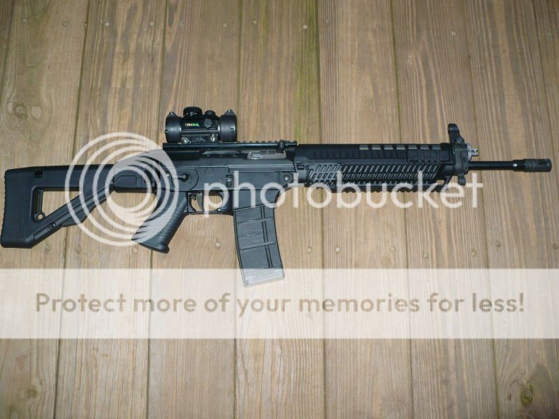 Swapped out the handguards on the SIG 556. | The FAL Files