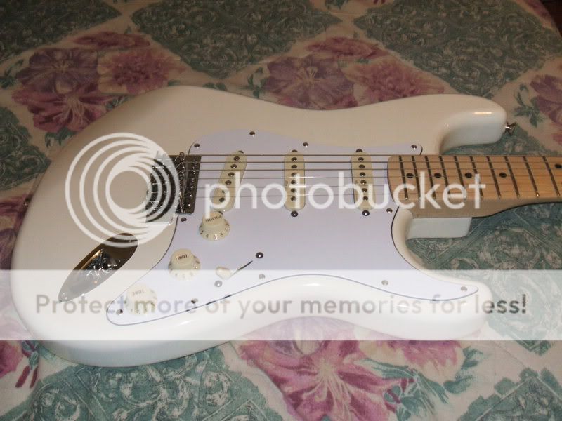 Request- White Stratocaster Photos - Electric Guitars - Harmony Central
