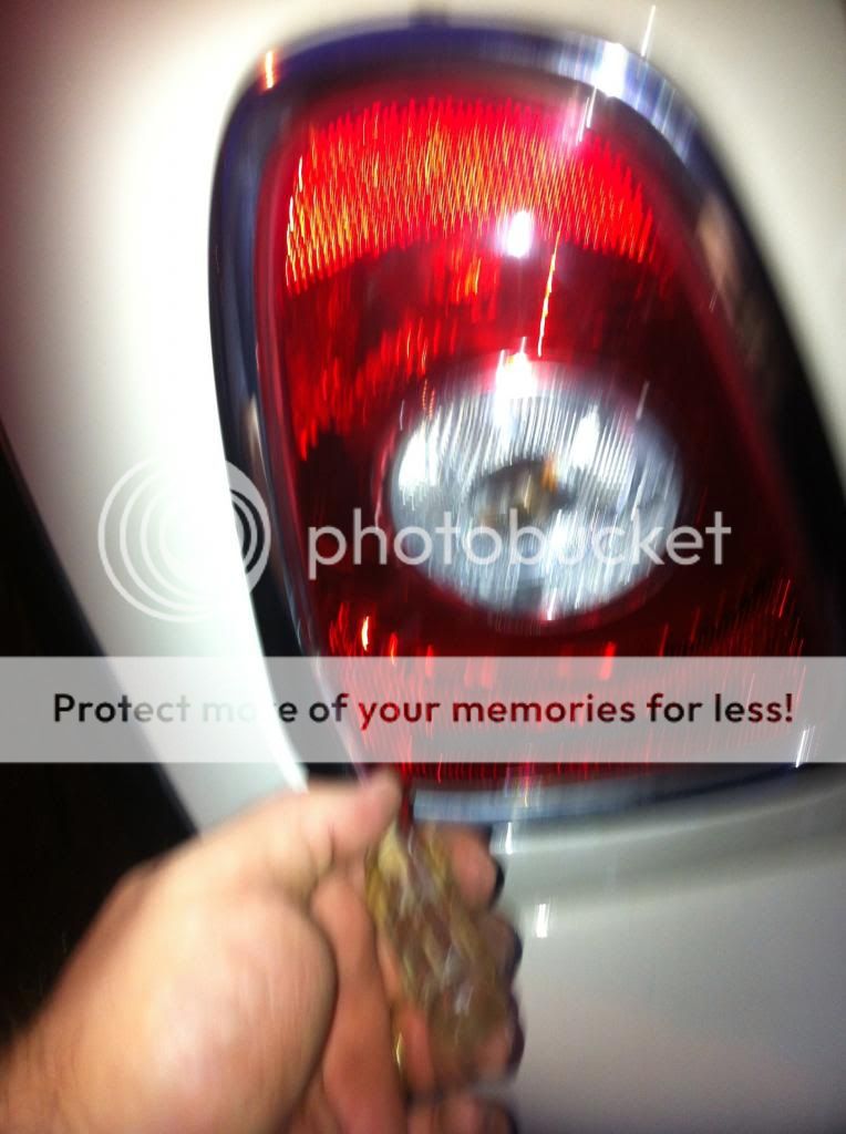 R56 rear light cluster removal | MINI Cooper Forum