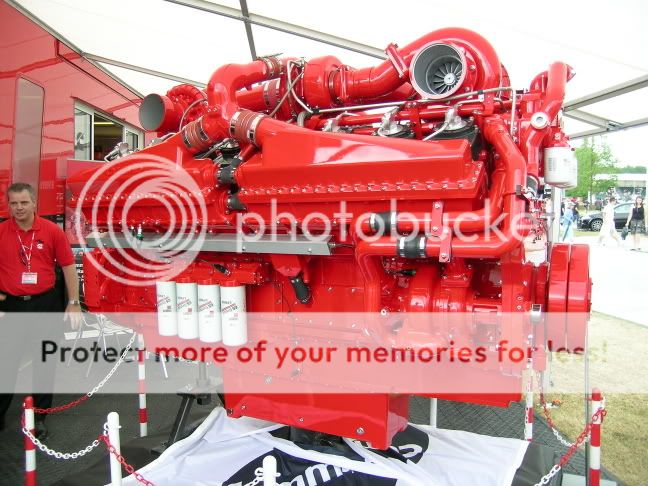 Post amazingly cool pictures of engines! - Page 3 - The Pie & Piston ...
