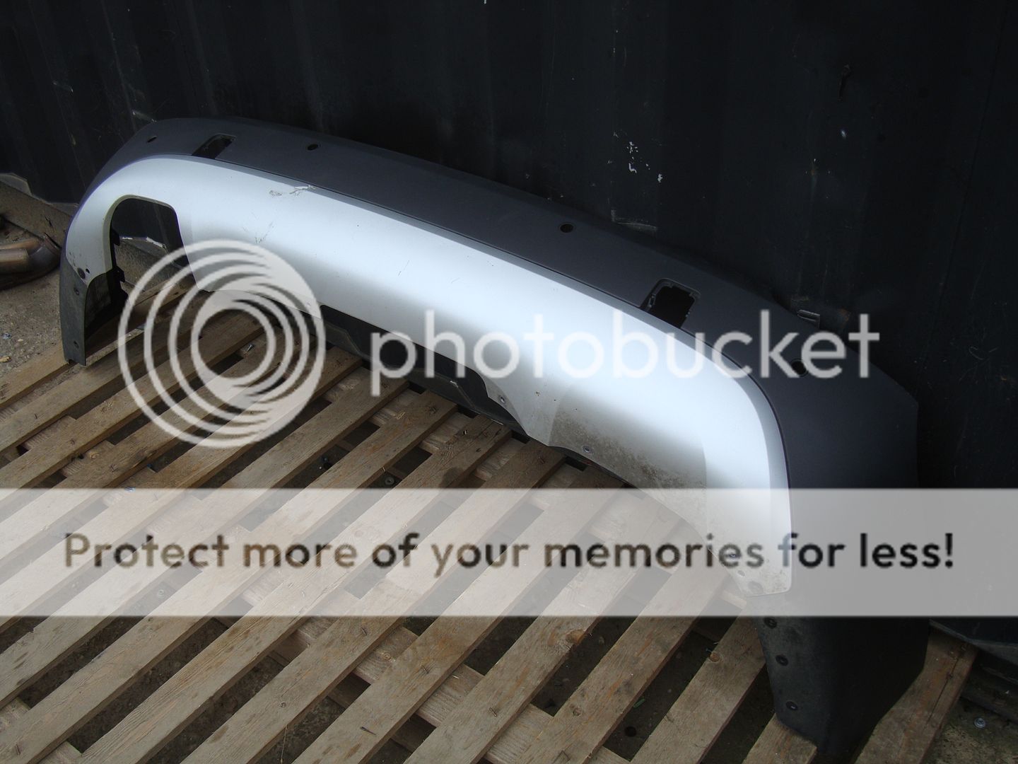 GENUINE 2010 BMW X1 E84 REAR BUMPER LOWER PART WITH SILVER TRIM 51122993569