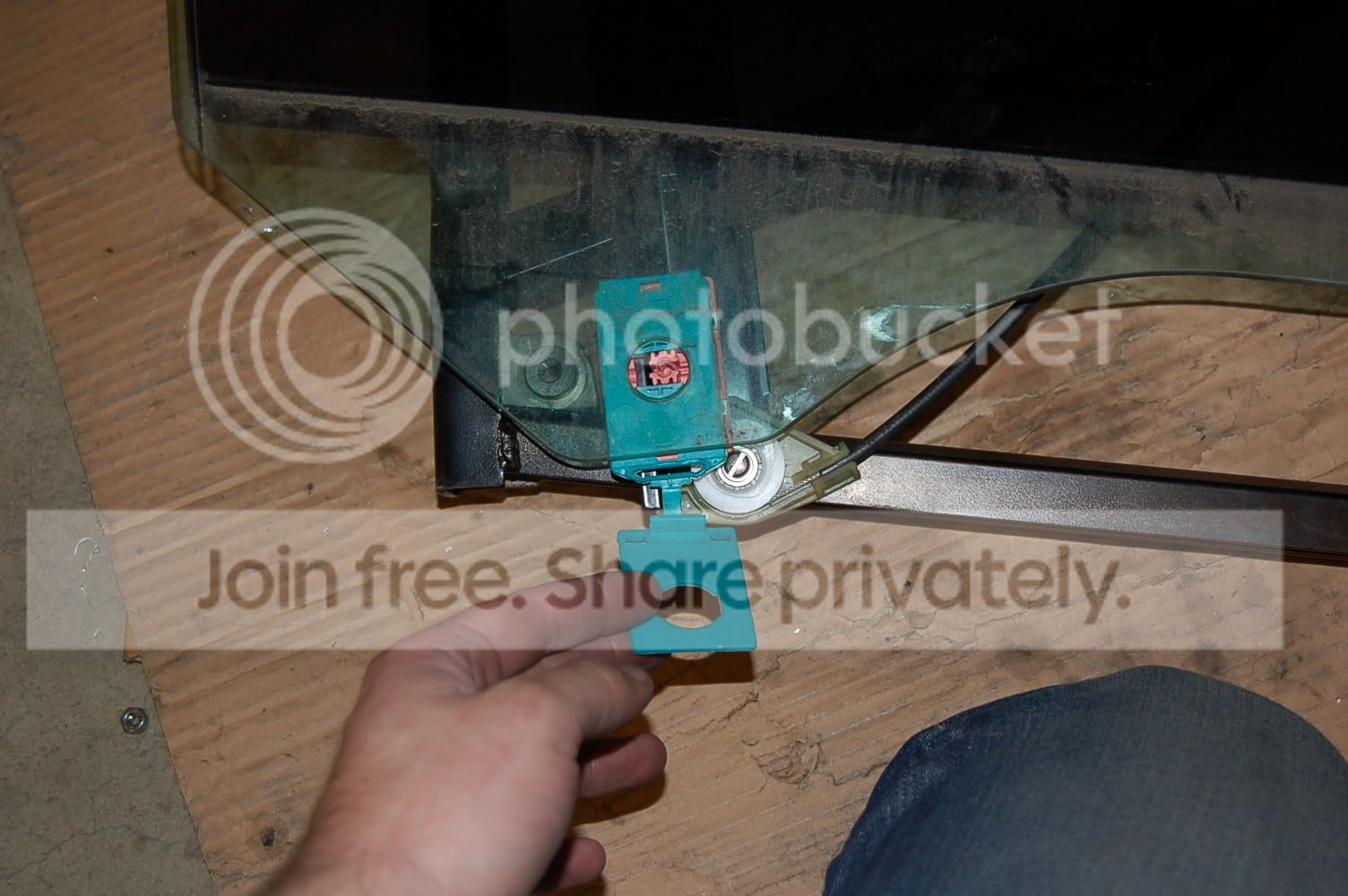 DIY: Fix for broken window tracks