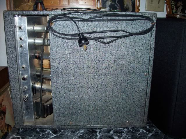 New(old)Silvertone amp day! - Electric Guitars - Harmony Central