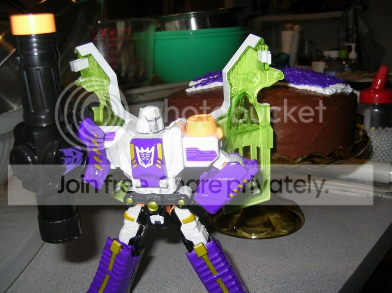 TF Cake | TFW2005 - The 2005 Boards