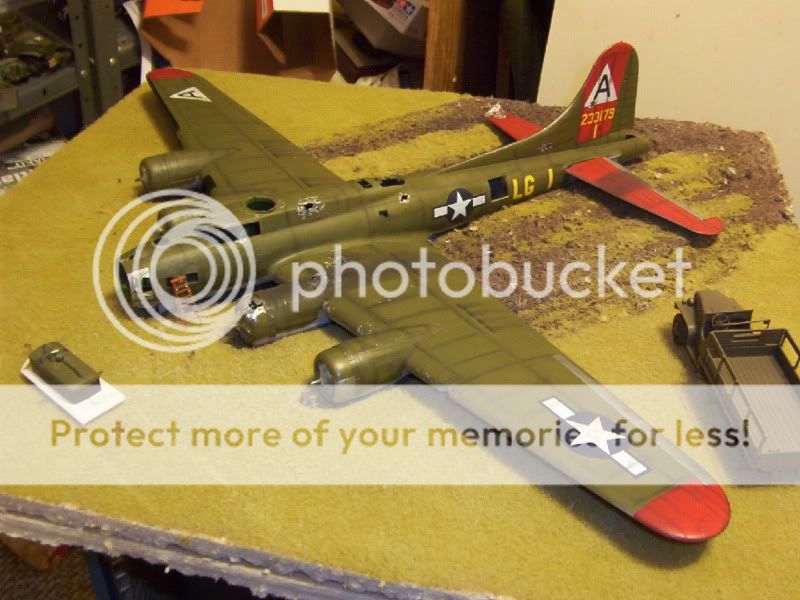 1/48 Rev/Mon B-17G Ain't Miss Behavin'II CRASHED! - Aircraft ...
