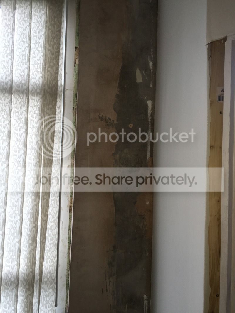 damp spots around window | Screwfix Community Forum