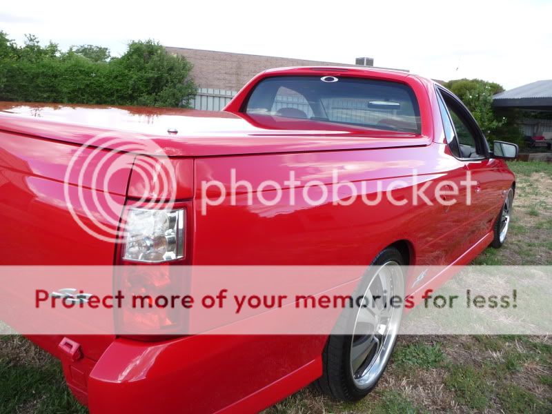 FS: VY SS ute, manual, red leather, hard lid 69k kms