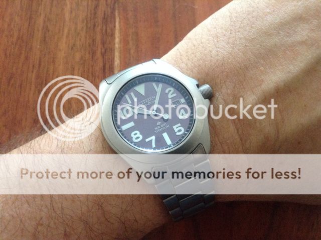 Finally! Ray Mears with titanium band | WatchUSeek Watch Forums