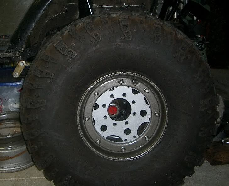 Humvee Wheels On 8 Lug Chev? 4x4 | Pirate 4x4
