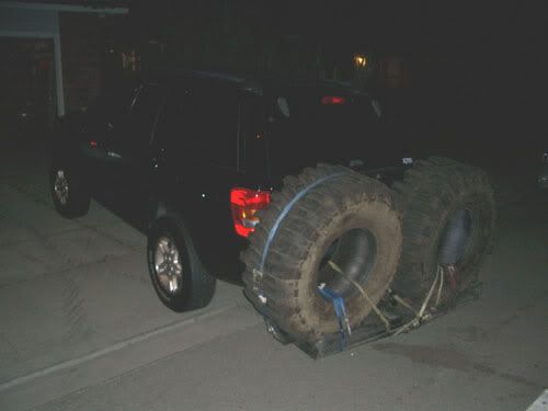 40" boggers on the back of the Grand Cherokee WJ ;) & what WJ lift to ...