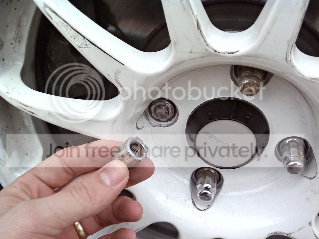 Snapped lug nut... | Focus Fanatics Forum