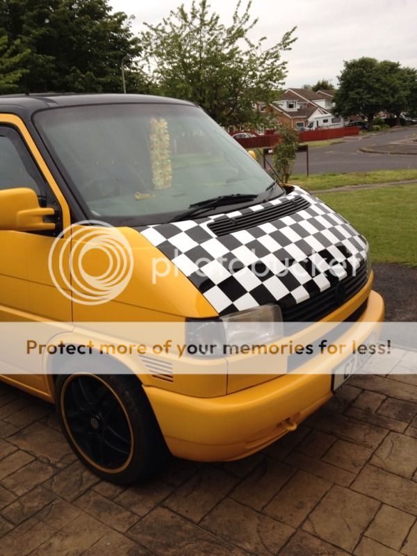 Team Yellow resprayed | VW T4 Forum - VW T5 Forum