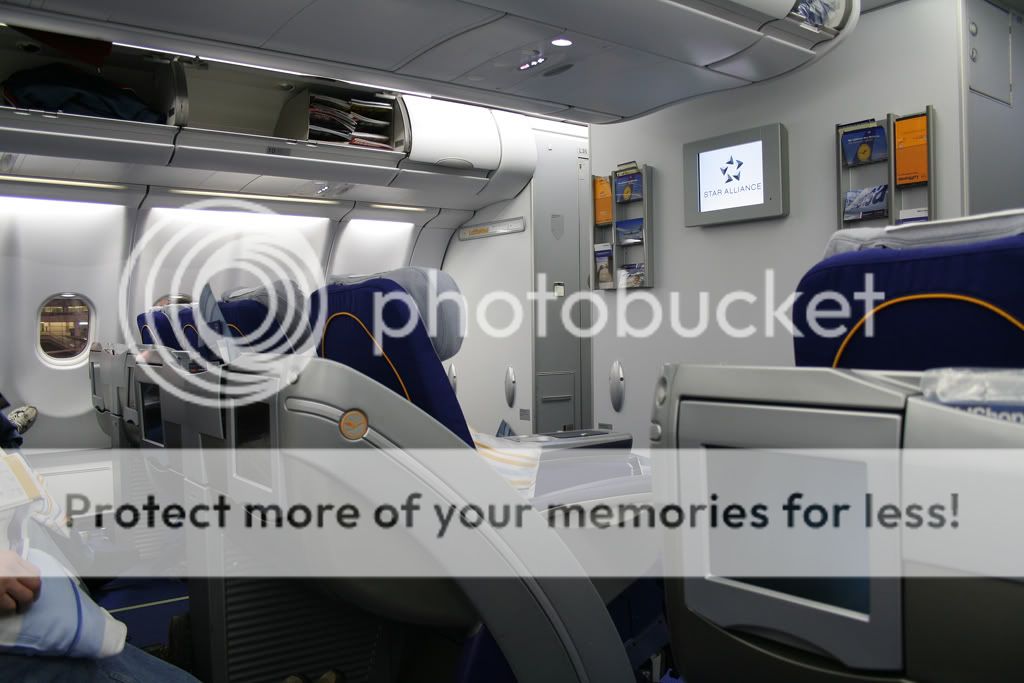 LH691 / LH4676 | Tel Aviv - Amsterdam (w/pics) - Airliners.net