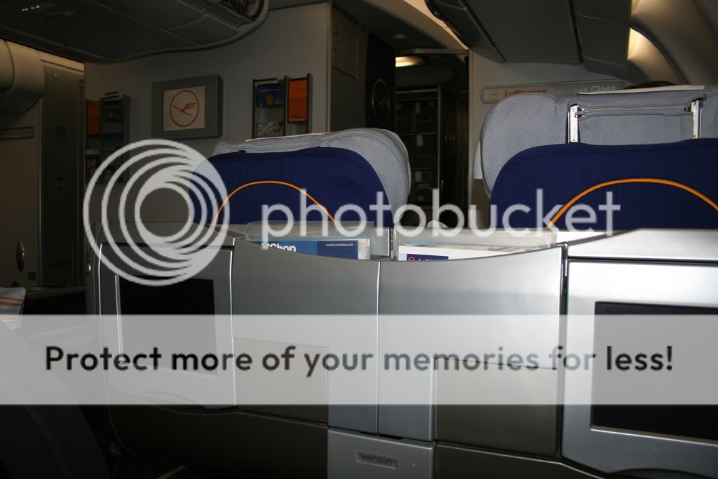 LH691 / LH4676 | Tel Aviv - Amsterdam (w/pics) - Airliners.net