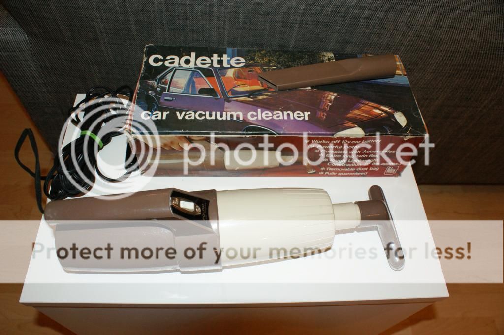 3x 80s Head Units and a Retro (70s?) Car Vacuum Cleaner :) | Retro Rides