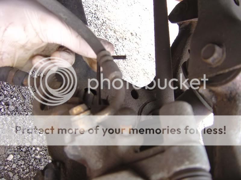 Guide - Fitting Rear Brake Pads & Handbrake Adjust | Mazda MX-5 Miata