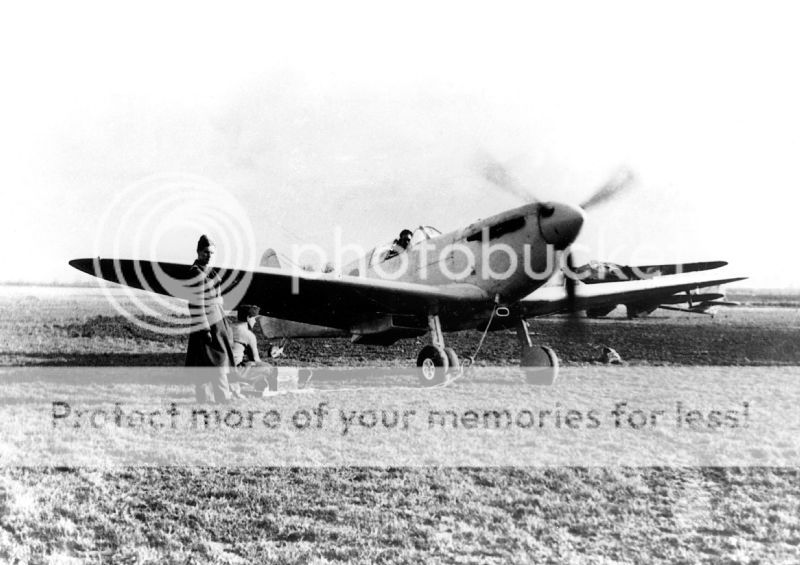 Spitfire PR.Ia N3071 - Airfix 1/72 - Edgar Brooks Memorial Group Build ...