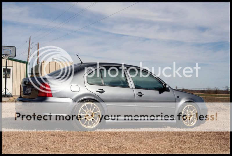 VWVortex.com - does platnium grey cars with gold rims look good?