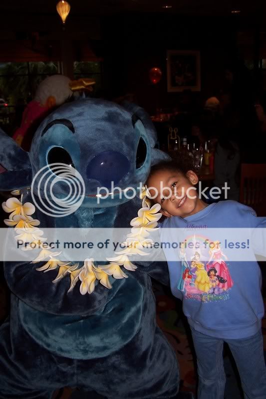 Any Pictures of the Lilo and Stitch Breakfast? | The DIS Disney ...