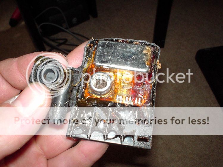 For all those wondering what a MAP sensor looks like inside : General ...