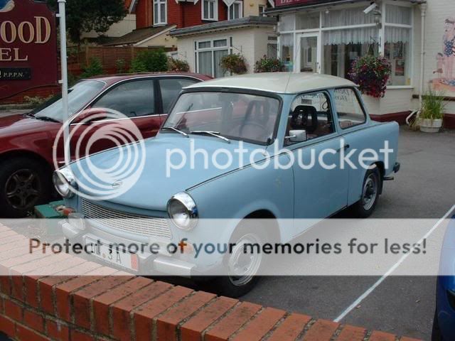 Holiday spots & classic cars on the prom | Retro Rides