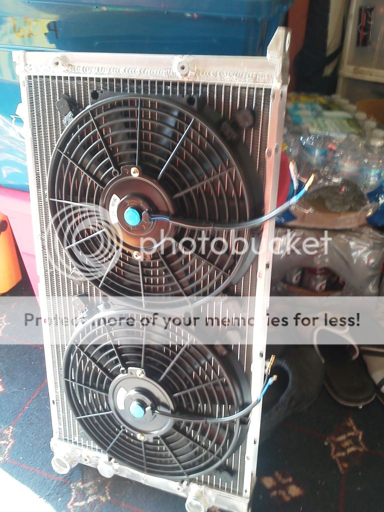 Aftermarket Spal fans mounted in front or behind radiator, mk2 vr6. Has ...