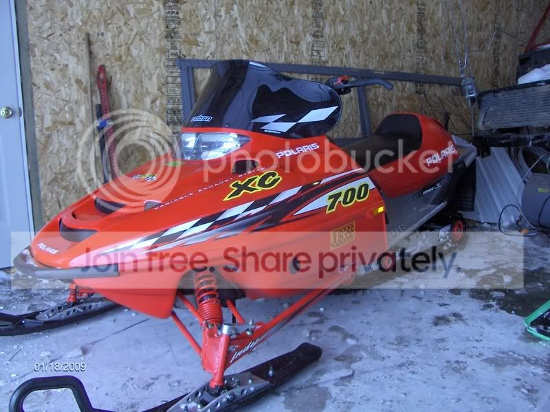 F/S 2001.5 700 XC/SP | Snowmobile Fanatics