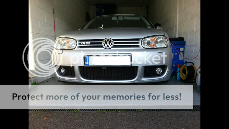 Who's fitted front FOG lights to mk4 R32? | VW Golf R32 Forum