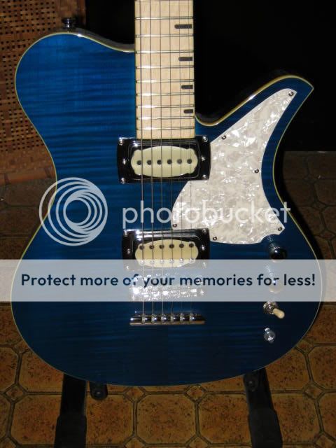 First Act Sheena CE240 in Transparent Blue Flametop - Electric Guitars ...
