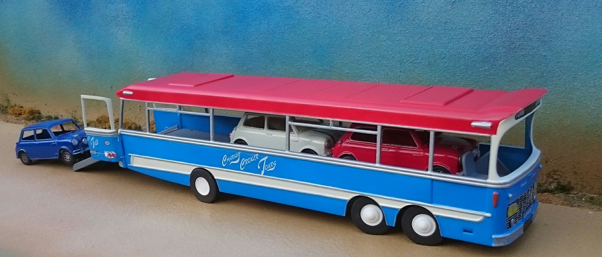 Italian Job Bus | Page 4 | SlotForum