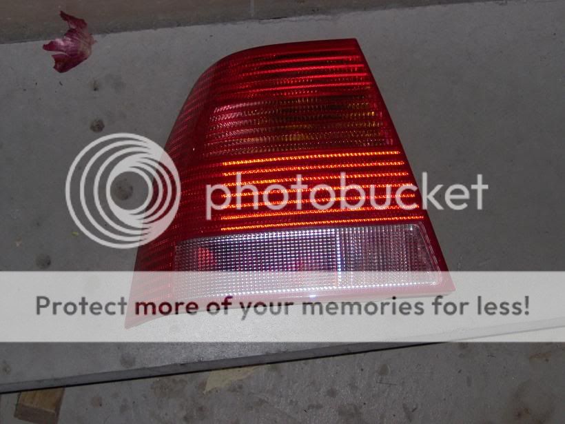 fs: Bora Spec Tailight ( right side) | VW Vortex - Volkswagen Forum