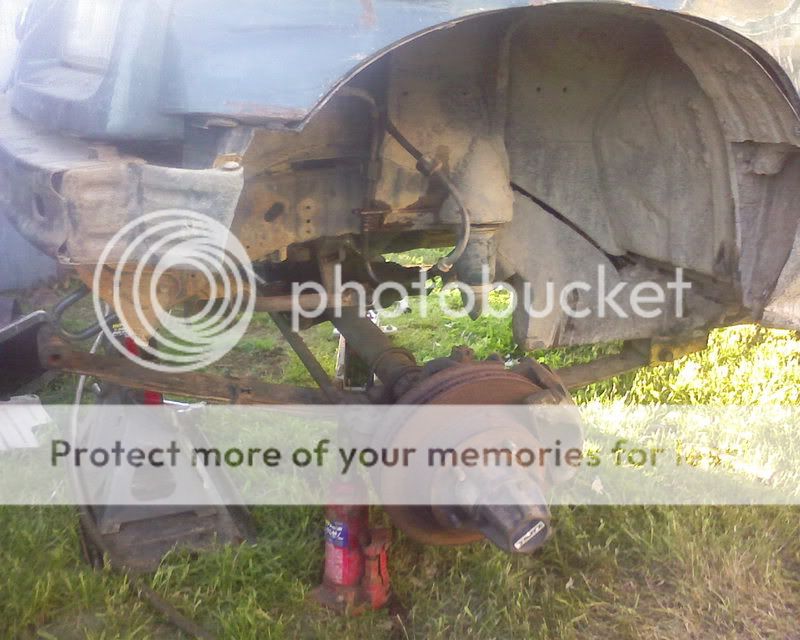 SAS - Tracker with CJ D30 | Pirate 4x4