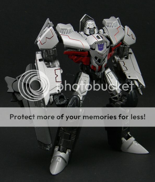 Minor/Repaint: - G1 Bomber Megatron | TFW2005 - The 2005 Boards